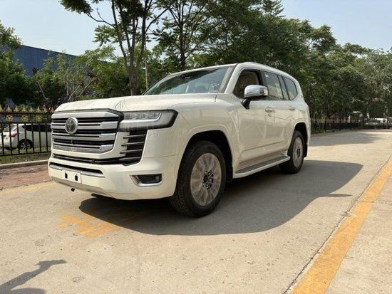 全新22款酷路泽LC300 4.0起步售价85万-手机新浪汽车