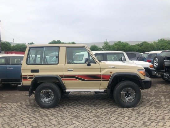 23款丰田LC71 70周年纪念仅售59万起-新浪汽车