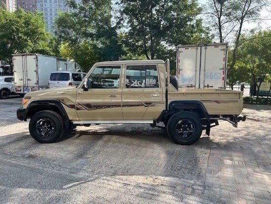 23款丰田LC79皮卡4.0手动挡情怀座驾-新浪汽车