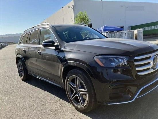 24款奔驰GLS450华丽品质豪华SUV的实用性-新浪汽车