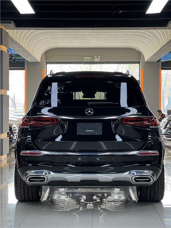 23款奔驰迈巴赫GLS600最经典王者风范-新浪汽车