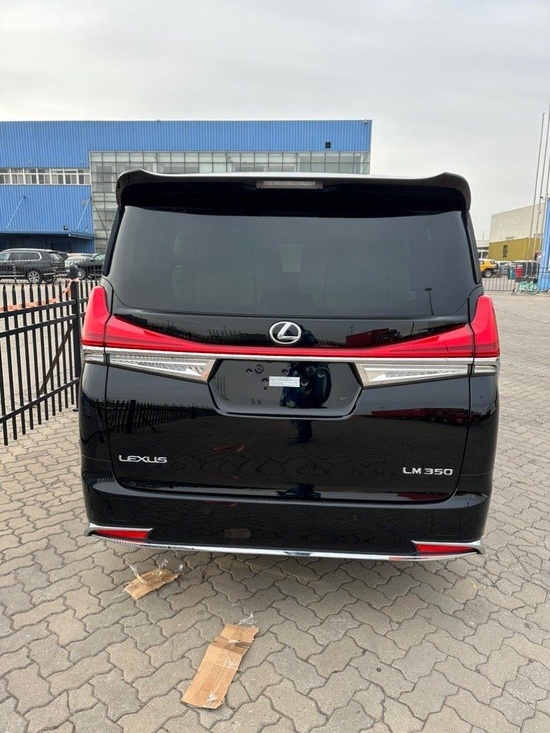 2023款雷克萨斯LM350四座商务车天花板-手机新浪汽车