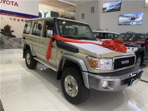 2022款丰田LC76国六最新价格及配置行情-新浪汽车