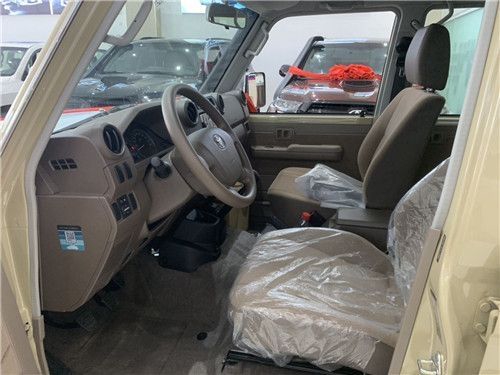 2022款丰田LC76国六最新价格及配置行情-新浪汽车