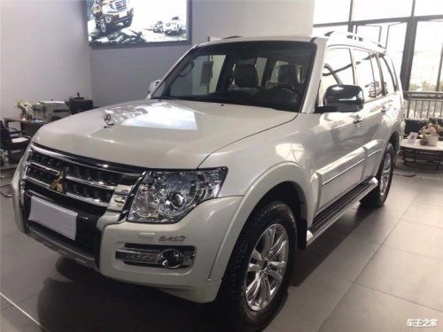 青海三菱帕杰罗V93中东首付10.4万提走-手机新浪汽车