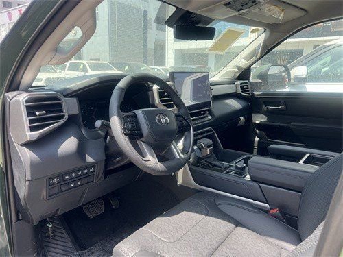 23款丰田坦途3.5TT混动现车最低45万起-手机新浪汽车