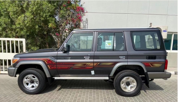 2022款国六丰田LC76-71已到港八月交车-新浪汽车