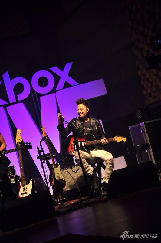 Mr.台湾举办音乐会 演出前餐厅有“艳遇”|Mr.乐团|飞行的一百个理由|音乐会_新浪娱乐_新浪网