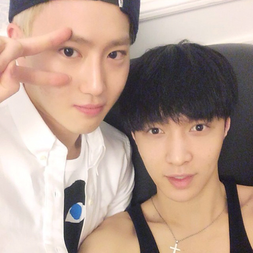 韩情脉脉：EXO属羊成员SUHO等新年受期待|EXO|SUHO|LAY_新浪娱乐_新浪网