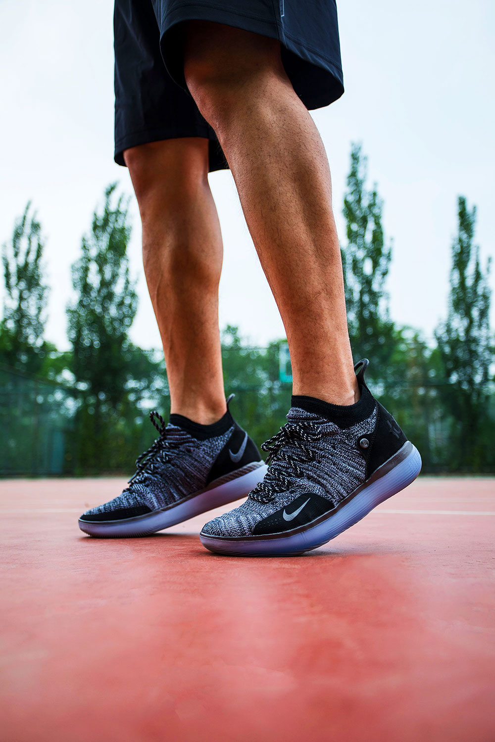 全掌 Zoom + Nike React！目前 Nike 最顶级缓震配置到底有多软！|React|泡棉|气垫_新浪新闻