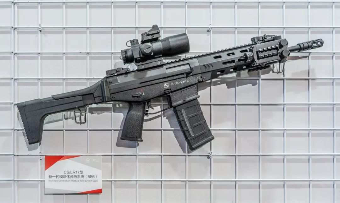 国产新模块化步枪再亮相，和SCAR相比还有哪些差距？｜轻武专栏|模块化|步枪|弹匣_新浪新闻