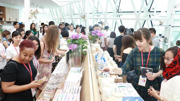 南京入选“文学之都”：一座城市对文学的热情|南京|联合国教科文组织|文学之都_新浪新闻