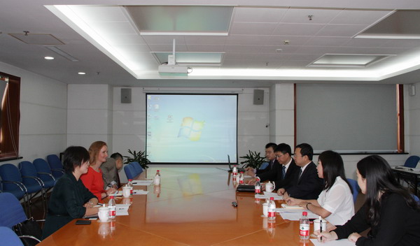 唐立新会见加拿大驻华大使馆一等秘书Kim Ursu|唐立新|驻华|大使馆_新浪新闻