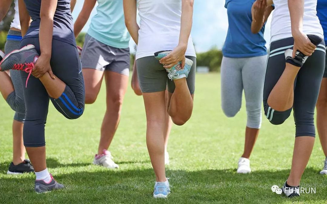 如何进行训练前的热身？怎样判断热身好了？