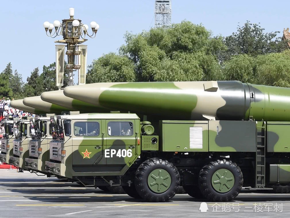 1批22辆发射车 东风26中程弹道导弹正式入役解放军_手机新浪网