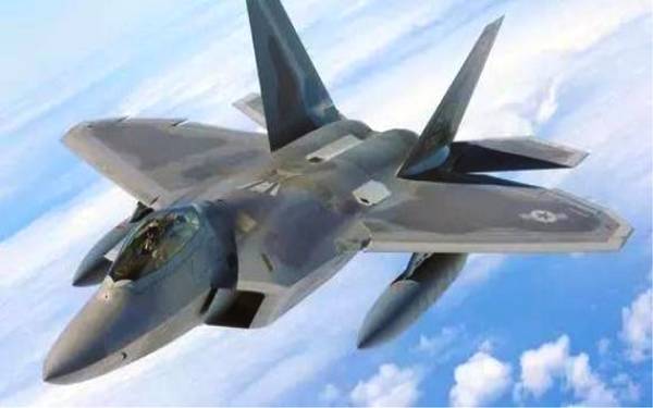 F-22作为经典四代战机，为何停止生产？多个原因让美军无奈|停产|经费|服役|核潜艇|飞行事故_手机新浪网