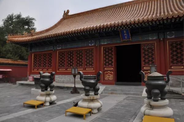 马拉有路 | 400多年历史的皇家坛庙竟藏着2公里的跑道，99%的人都不知道_手机新浪网