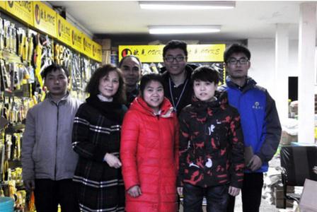 欧克工具董事长深入市场一线 助推品牌升级_新浪新闻