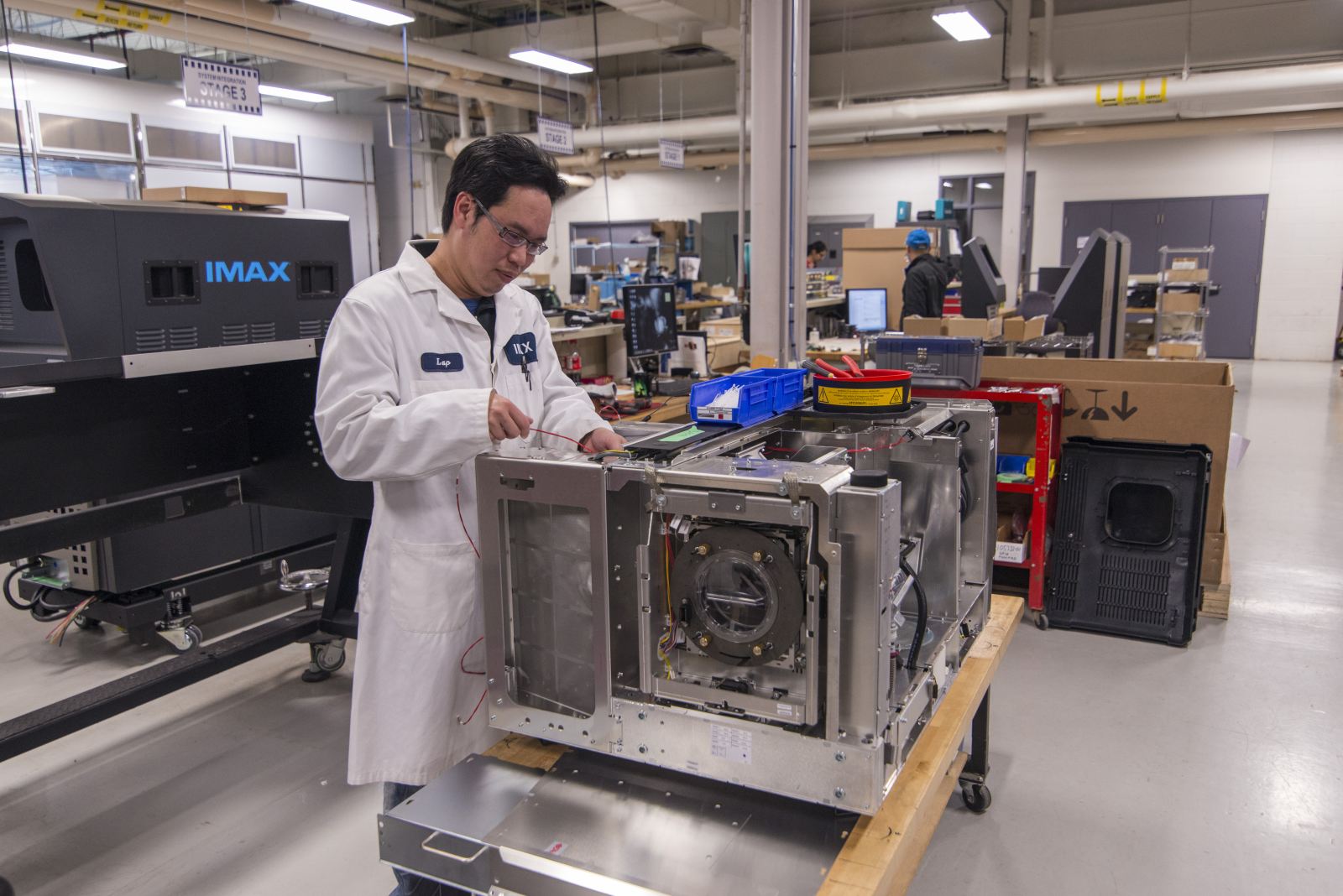 冲着最有吸引力的电影市场来了！ IMAX欲在华开千家影院_第一财经_新浪财经_新浪网