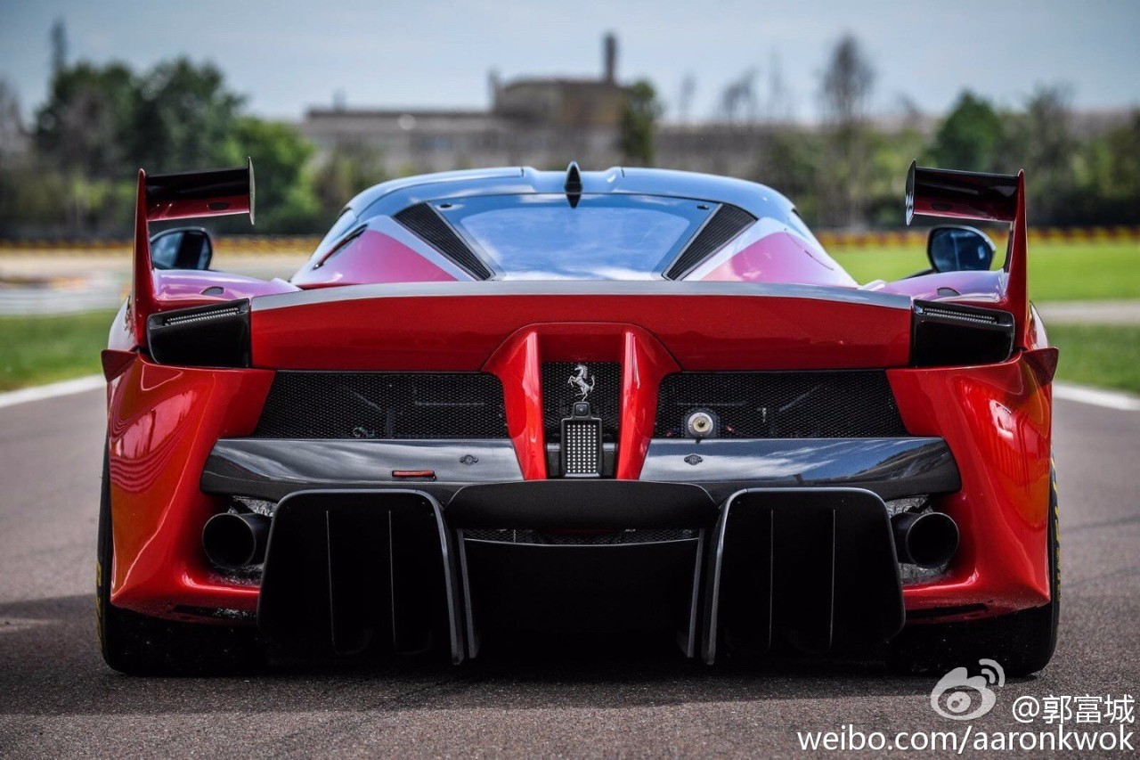 郭天王提4000万法拉利FXX K-新浪汽车