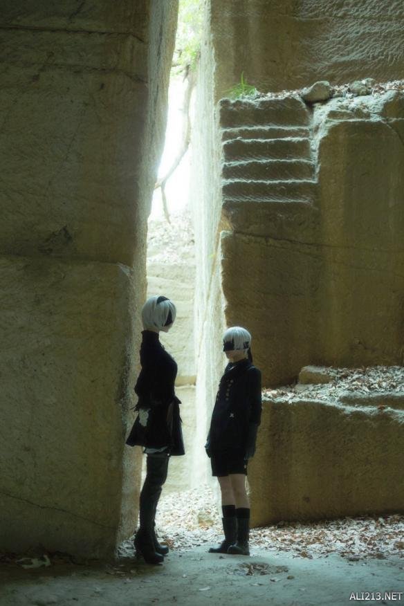 《尼尔：机械纪元》COS 2B小姐姐和正太9S双双出镜_新浪游戏_手机新浪网