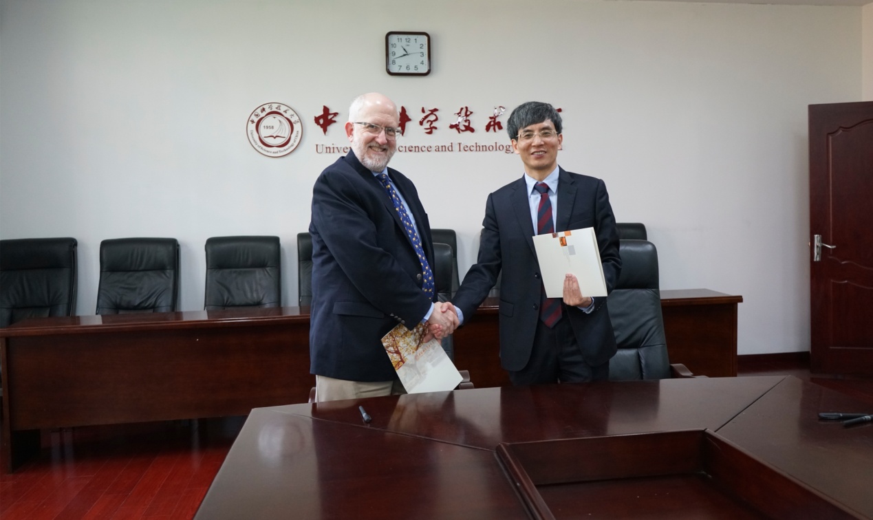 密歇根大学代表团访问我校_手机新浪网