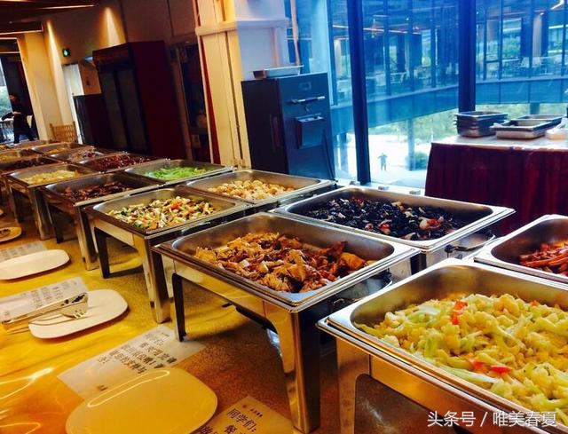 实拍：阿里巴巴食堂内的伙食与京东食堂内的伙食|阿里巴巴|食堂|伙食_新浪新闻