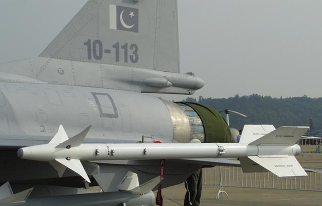 霹雳-5E在巴铁首战立功 中国还有更牛霹雳导弹可击落F22_手机新浪网