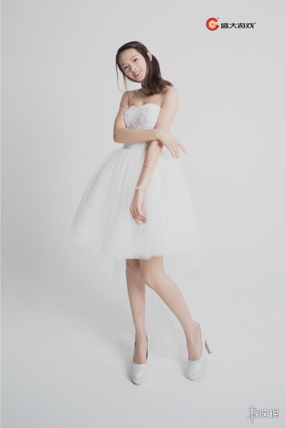 CJ2017：盛大Showgirl高清女神美照流出 这胸器火力十足_新浪游戏_手机新浪网