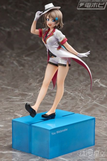 《Love Live！Sunshine！！》渡边曜生日手办 完美长腿优雅呈现_八卦趣闻_新浪游戏_新浪网