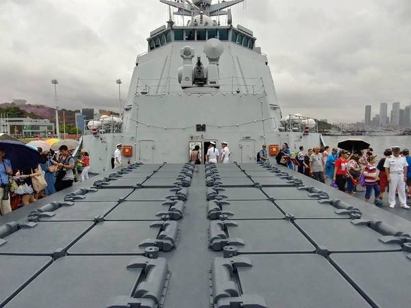 《战狼》中的这一幕和现实不再远，或将在054B身上成真_手机新浪网