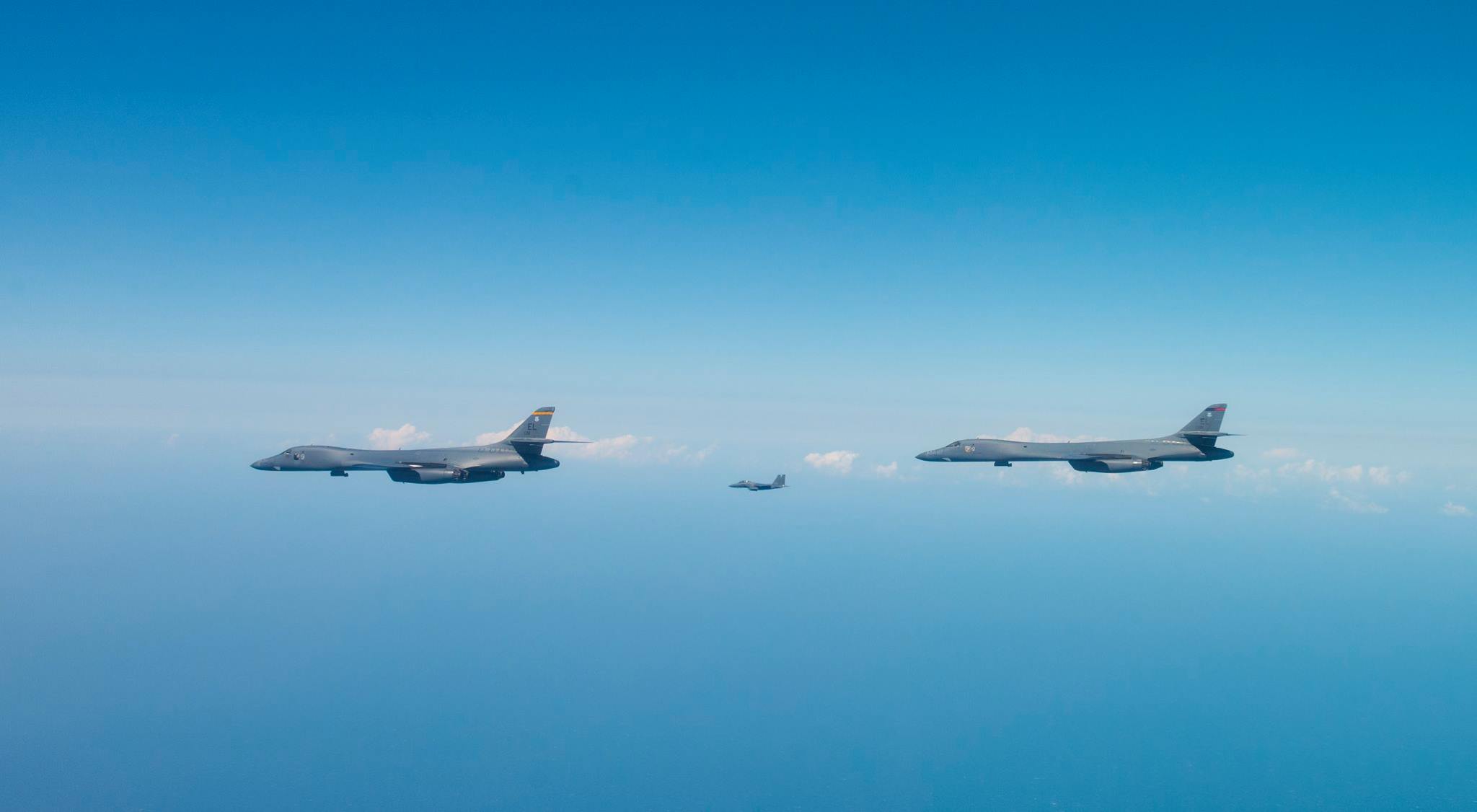 战力不是吹？F-35B战机首次在朝鲜半岛展示实弹打击能力_手机新浪网