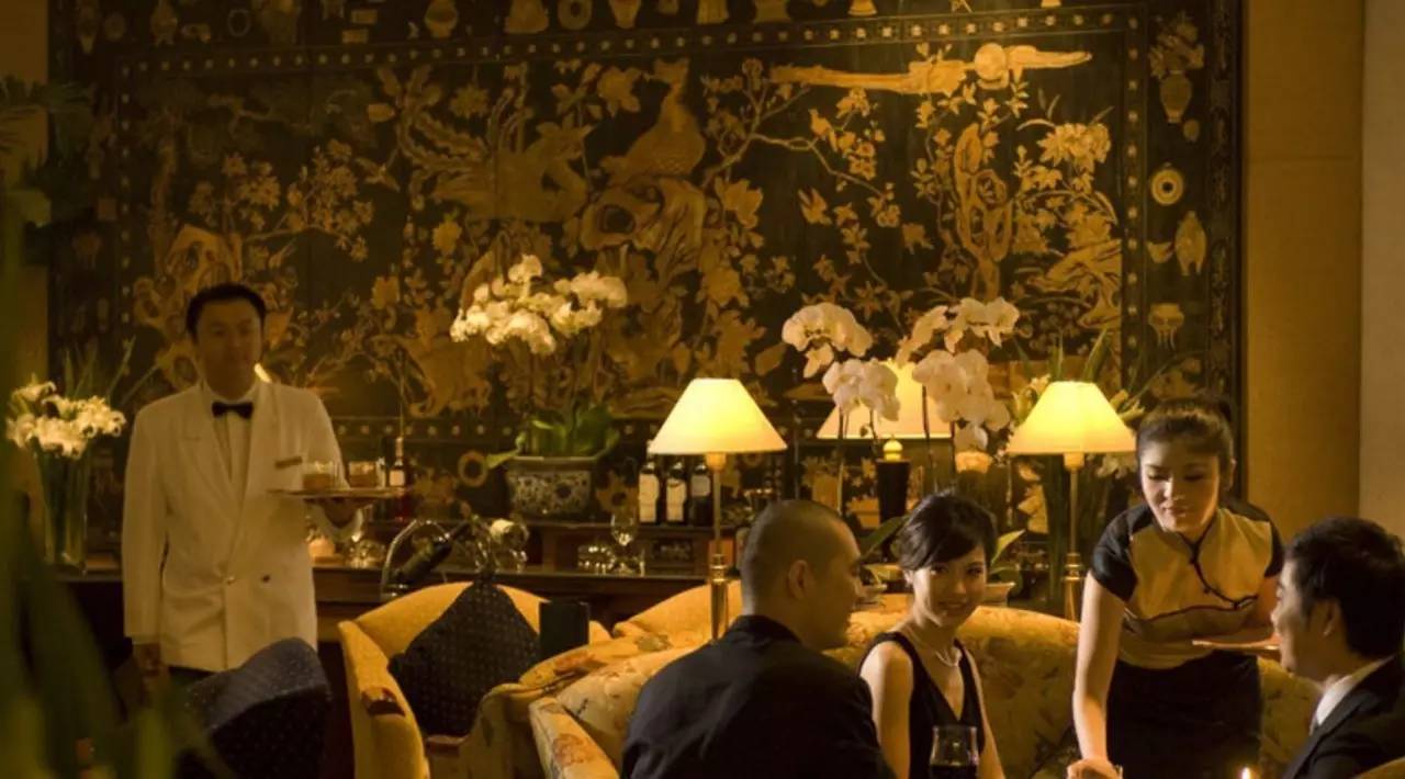 再见，最早的希尔顿 | 20个月收入住一晚、在那里工作超有面子...它到底藏了多少上海故事|希尔顿|希尔顿酒店|公众号_新浪新闻