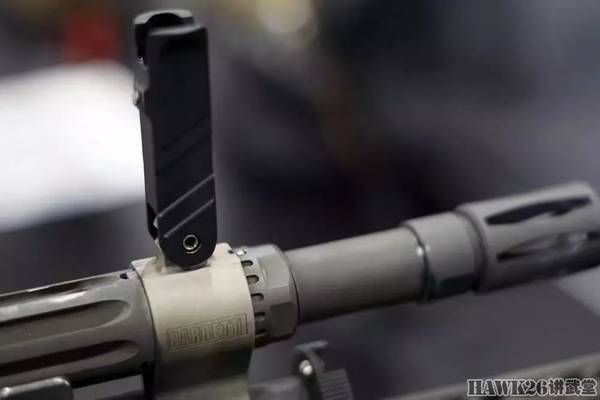 钢铁胜过钛合金 巴雷特公布M240LWS通用机枪_手机新浪网