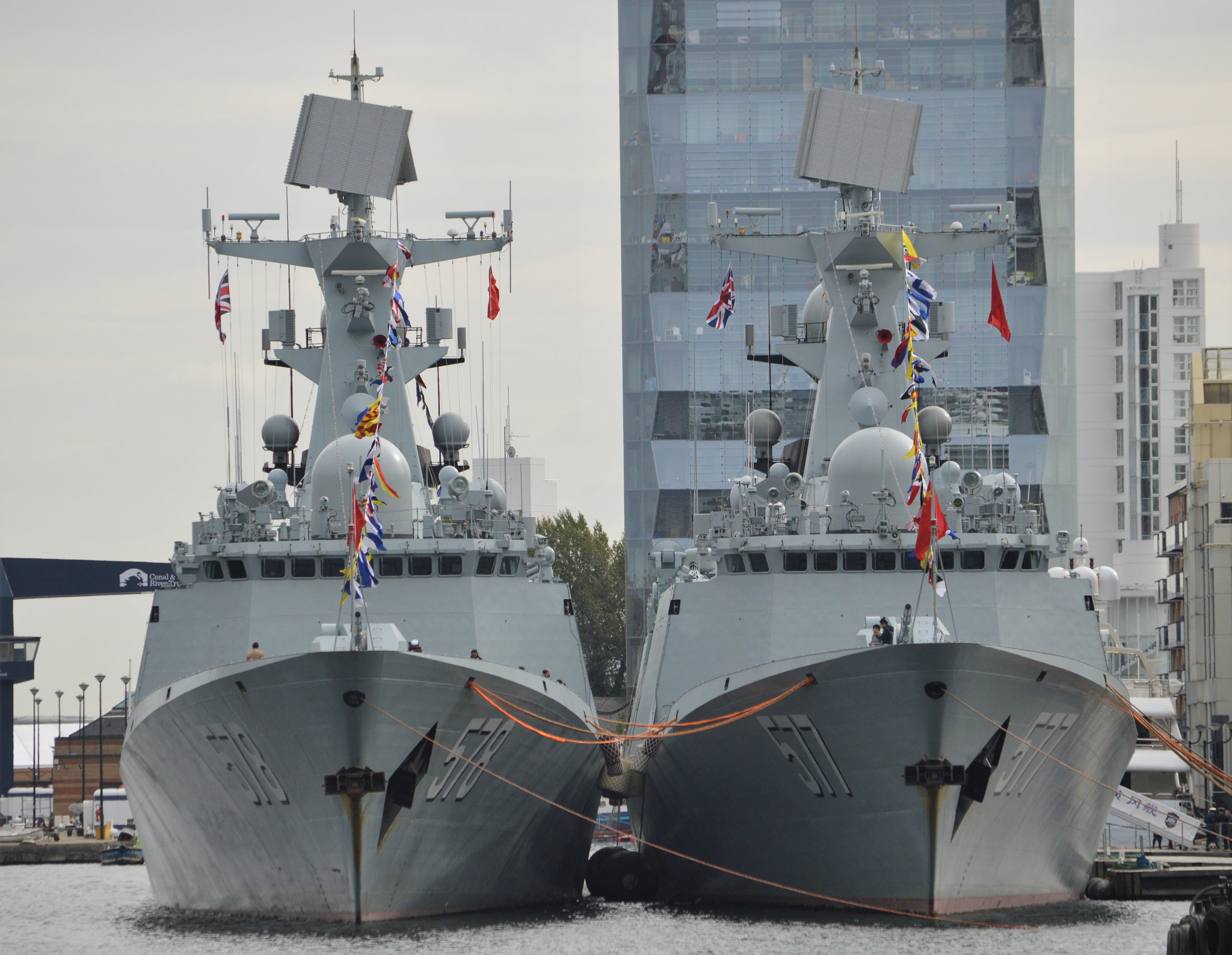 一百多年前根本不敢想象！中国舰队首次开进英国首都_手机新浪网