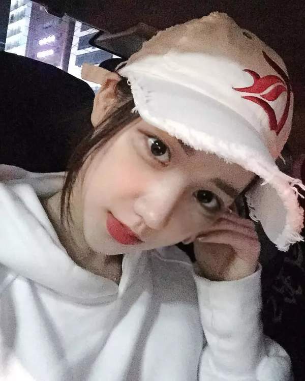 韩国“最强娜美身材”主播新照 长发飘飘美腿勾人(图)_新浪游戏_手机新浪网