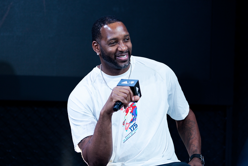 麦迪空降上海！为你带来 T-mac 5 中国独占配色！|麦迪|上海|名人堂_新浪新闻