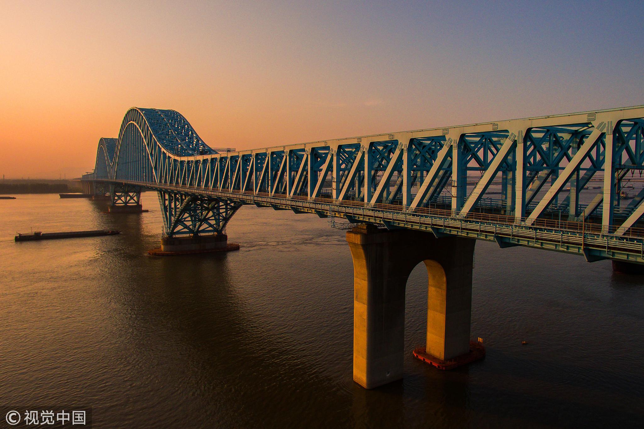 50岁的南京长江大桥 连北京人上海人都该对它说声谢谢|快车|南京长江大桥|长江_新浪新闻