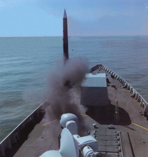 终于看到了！052D又秀一波，海红旗-9B发射画面曝光_手机新浪网