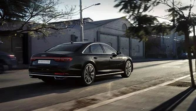 “降税减价“催热新A8L，旗舰效应极大鼓舞市场信心|天助奥迪？-新浪汽车