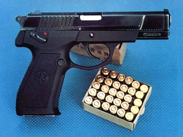 最适合中国人手型使用的一把手枪，QSZ92式半自动手枪！_手机新浪网