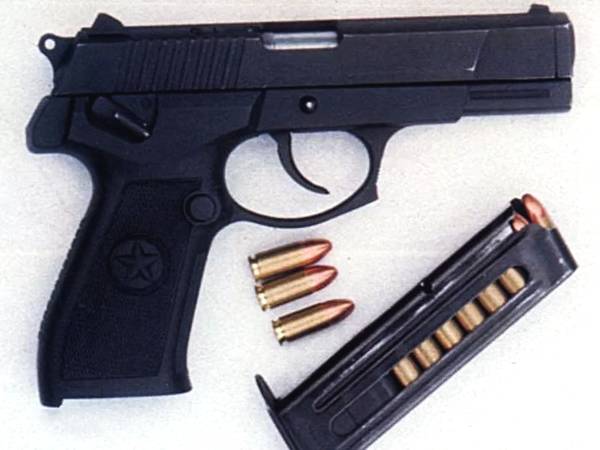 最适合中国人手型使用的一把手枪，QSZ92式半自动手枪！_手机新浪网