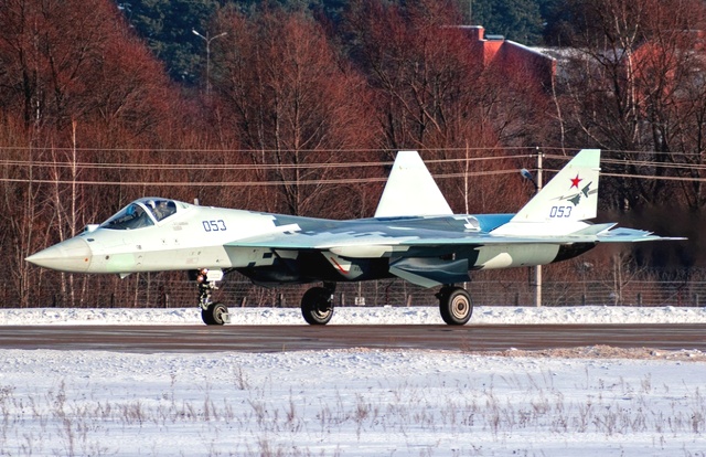 誓将改装进行到底！苏57航电豪华配置已直追F35_手机新浪网