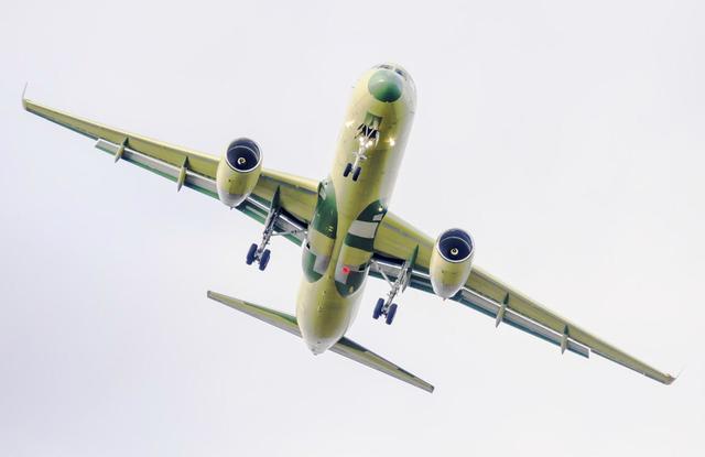 单价超过28亿！俄接收首架图-214特种飞机和指挥机_手机新浪网