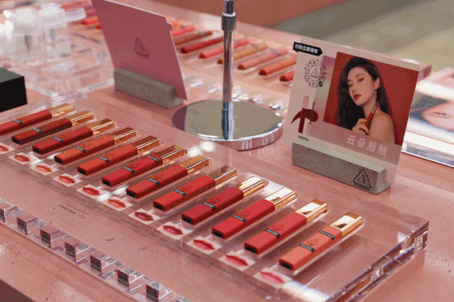 3CE全国首家旗舰店登陆三里屯，不“打飞的”就能潮在朋友圈最前沿！|三里屯_新浪新闻