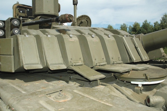 与众不同的T-72坦克“魔改”版 它比别家的多了一门炮_手机新浪网