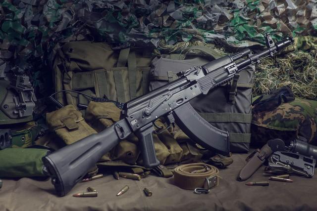 印度要自行生产几十万支AK-103 俄罗斯能答应吗？_手机新浪网