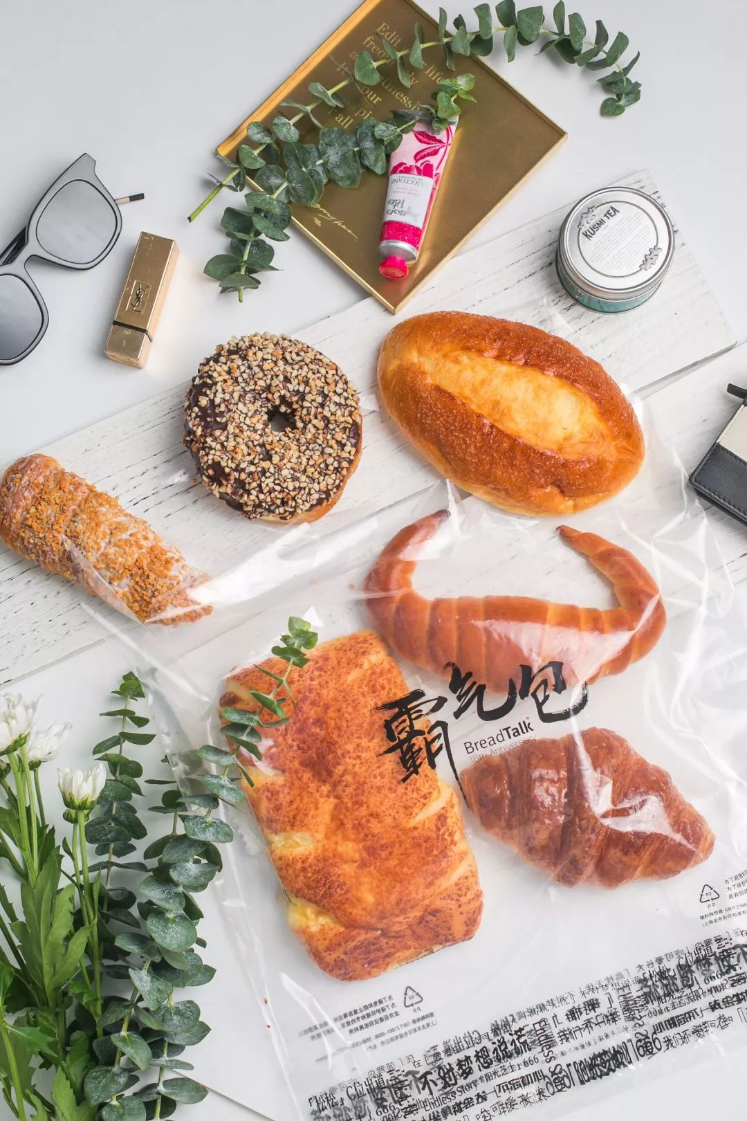 面包新语18岁周年庆！最低居然只要5.8元！还送超fashion 霸气包！