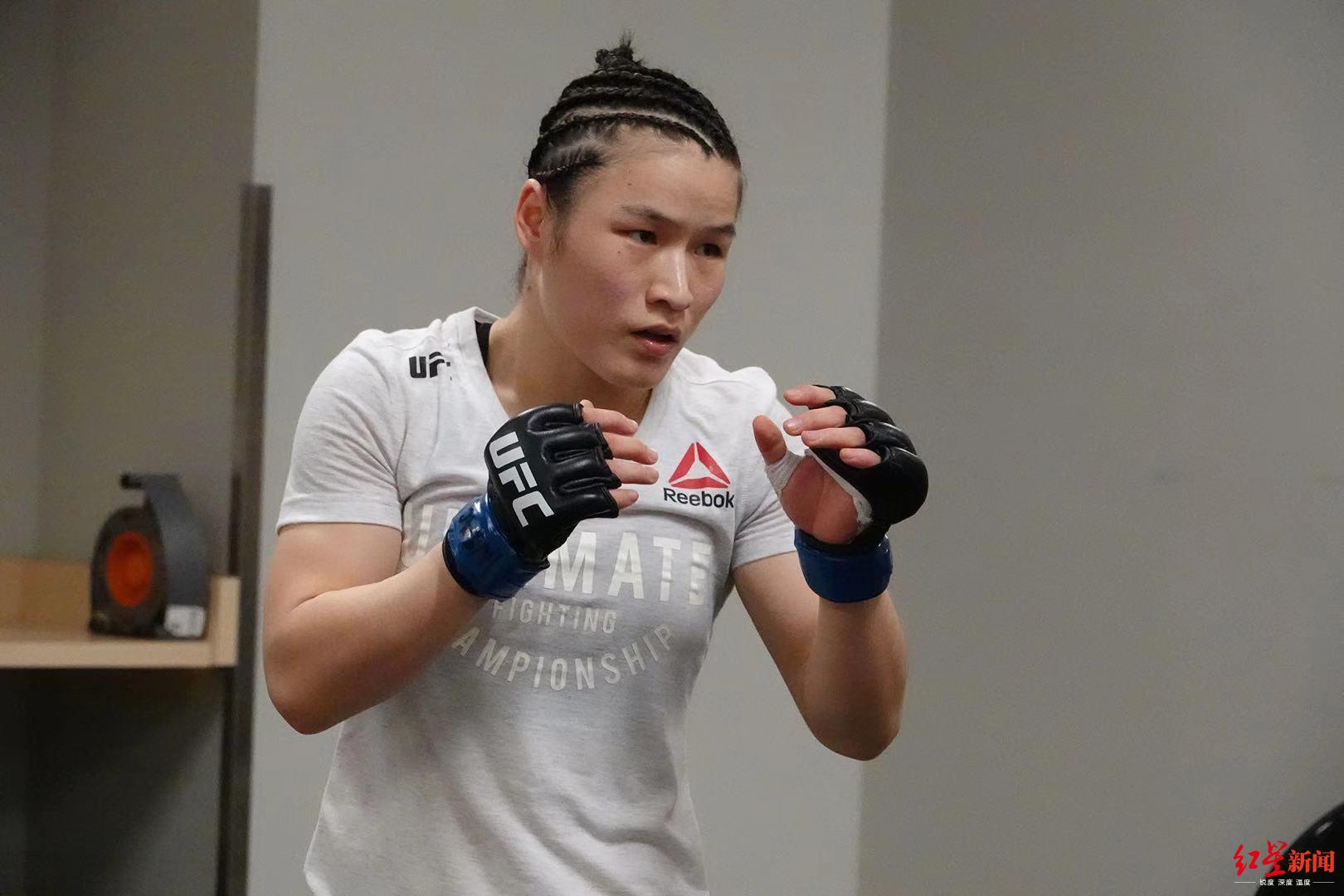 专访UFC首位亚洲冠军张伟丽：国人加油的声音给了我力量|UFC|中国_新浪新闻