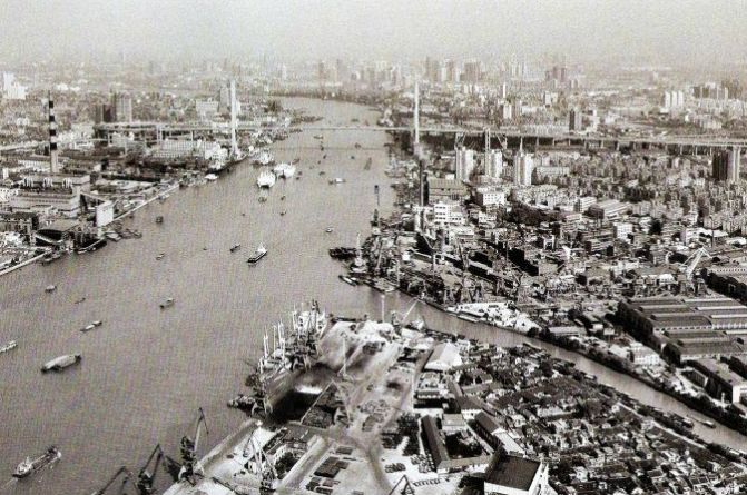 从穷乡僻壤到钻石地块，陆家嘴40年进化史 | 沸腾